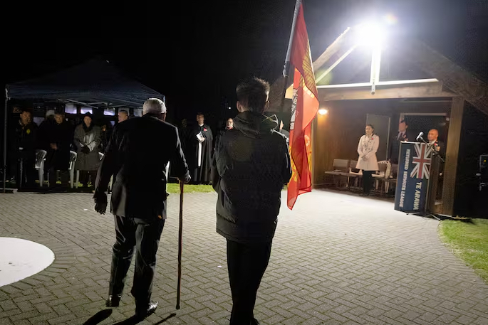 SunLive - Rotorua Anzac Day dawn service - The Bay's News First