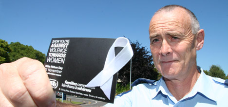 SunLive - Police for white ribbons - The Bay's News First