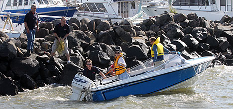 SunLive - Lessons from a boat on the rocks - The Bay's News First