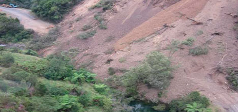 SunLive - Slip clearance work starts - The Bay's News First