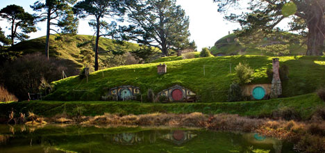 SunLive - Hobbit attracts tourists - The Bay's News First