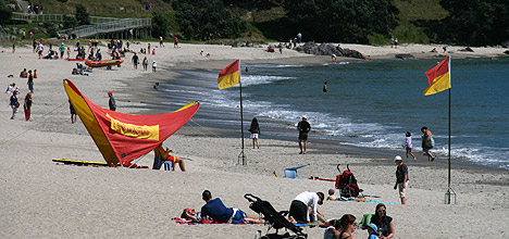 SunLive - Best beach competition heats up - The Bay's News First