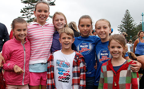 SunLive - Crowds run Mauao for Mundy family - The Bay's News First