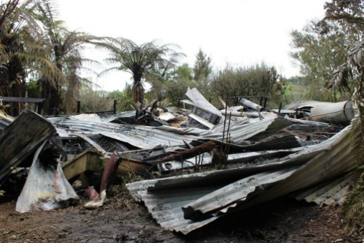 SunLive - Hot ashes blamed for Te Moata fire - The Bay's News First