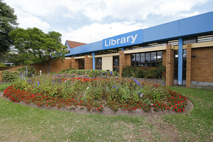 SunLive - Mount library refurbishment complete - The Bay's News First