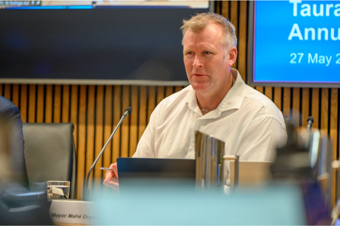 SunLive - Mayor questions $350k toilet block in plan - The Bay's News First