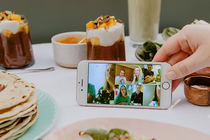 SunLive - Uniting around a virtual dinner table - The Bay's News First