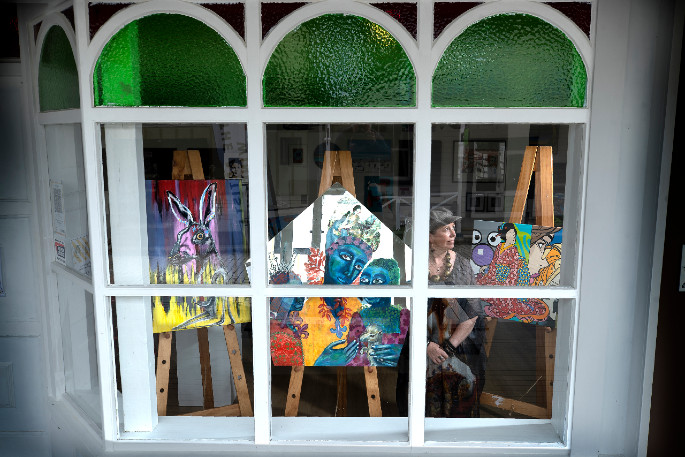 SunLive - A window on art - The Bay's News First