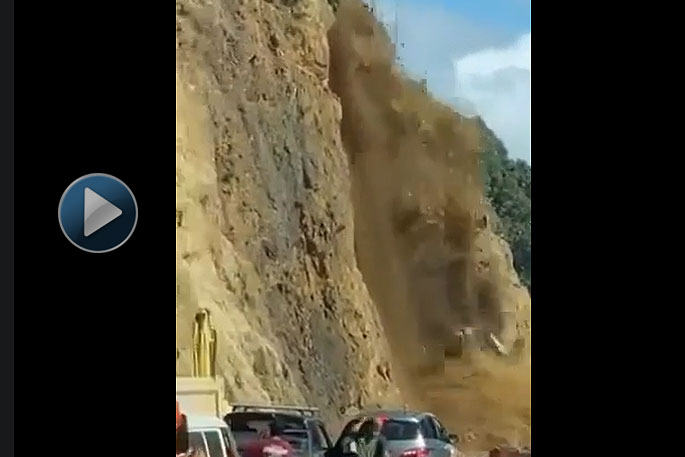 SunLive - SH25 open after earlier rockfall - The Bay's News First