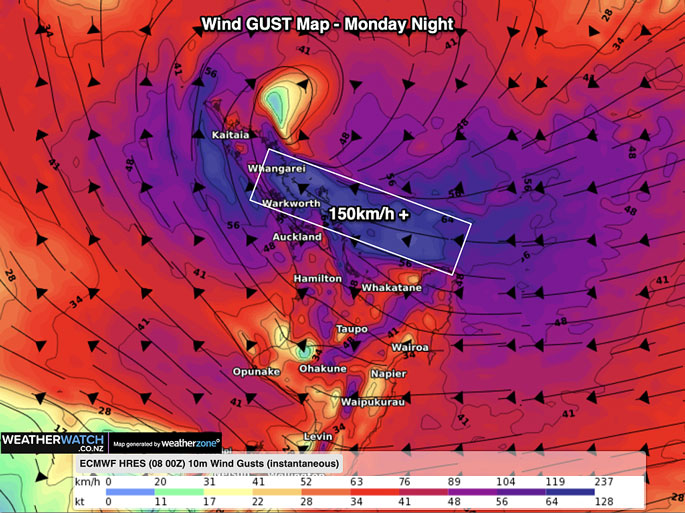 SunLive - Direct hit from Cyclone Gabrielle “looking likely” - The Bay's News First