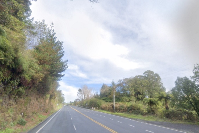 SunLive - Vehicle crashes off SH29, lower Kaimai range - The Bay's News ...