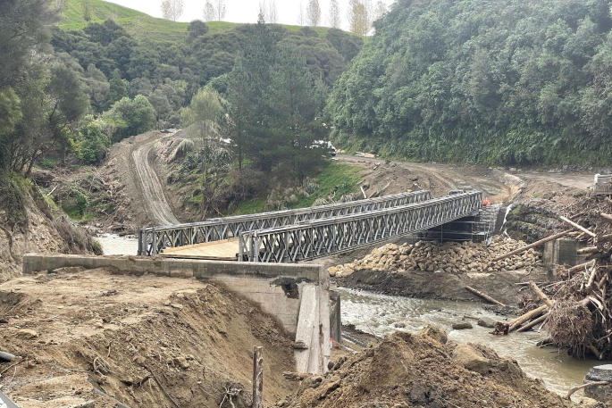 SunLive - Overnight works for Waikare Gorge Bailey bridge - The Bay's ...