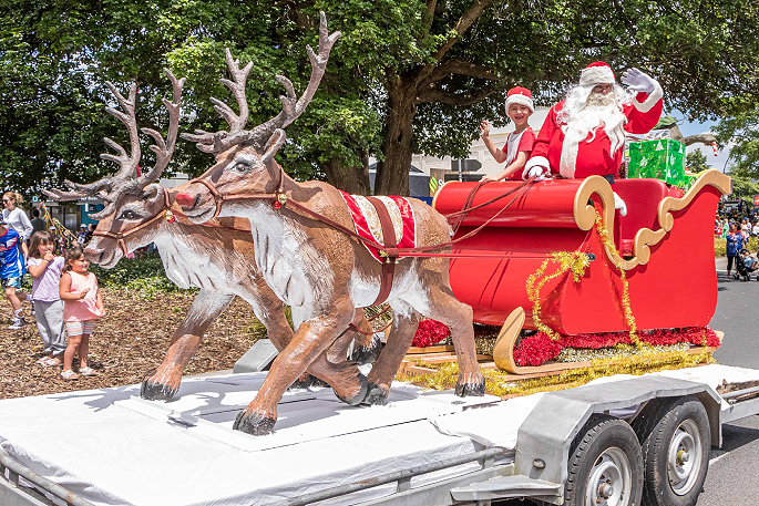 SunLive - Christmas wrapped up in Te Puke! - The Bay's News First