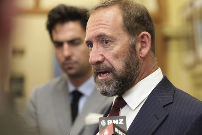 SunLive - Five Eyes partners tackle social media - The Bay's News First