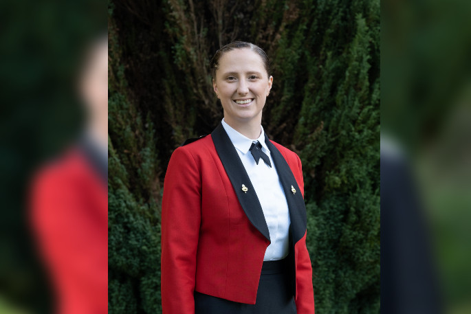 SunLive - From accountancy to NZ Army - The Bay's News First