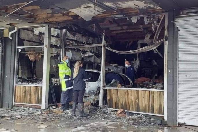 SunLive - Mayor’s relief after ram-raid fire at butchery - The Bay's ...