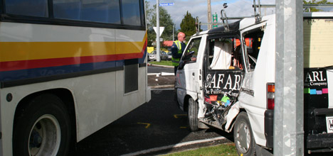 SunLive - School bus smash - The Bay's News First