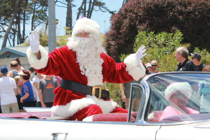 SunLive - Free stalls for Santa Parade - The Bay's News First