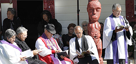SunLive - Sir Peter Tapsell farewelled - The Bay's News First