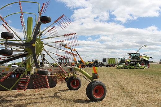 SunLive - Demonstrations of big machines - The Bay's News First