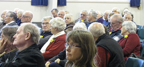 SunLive - Library fans gather in hall - The Bay's News First